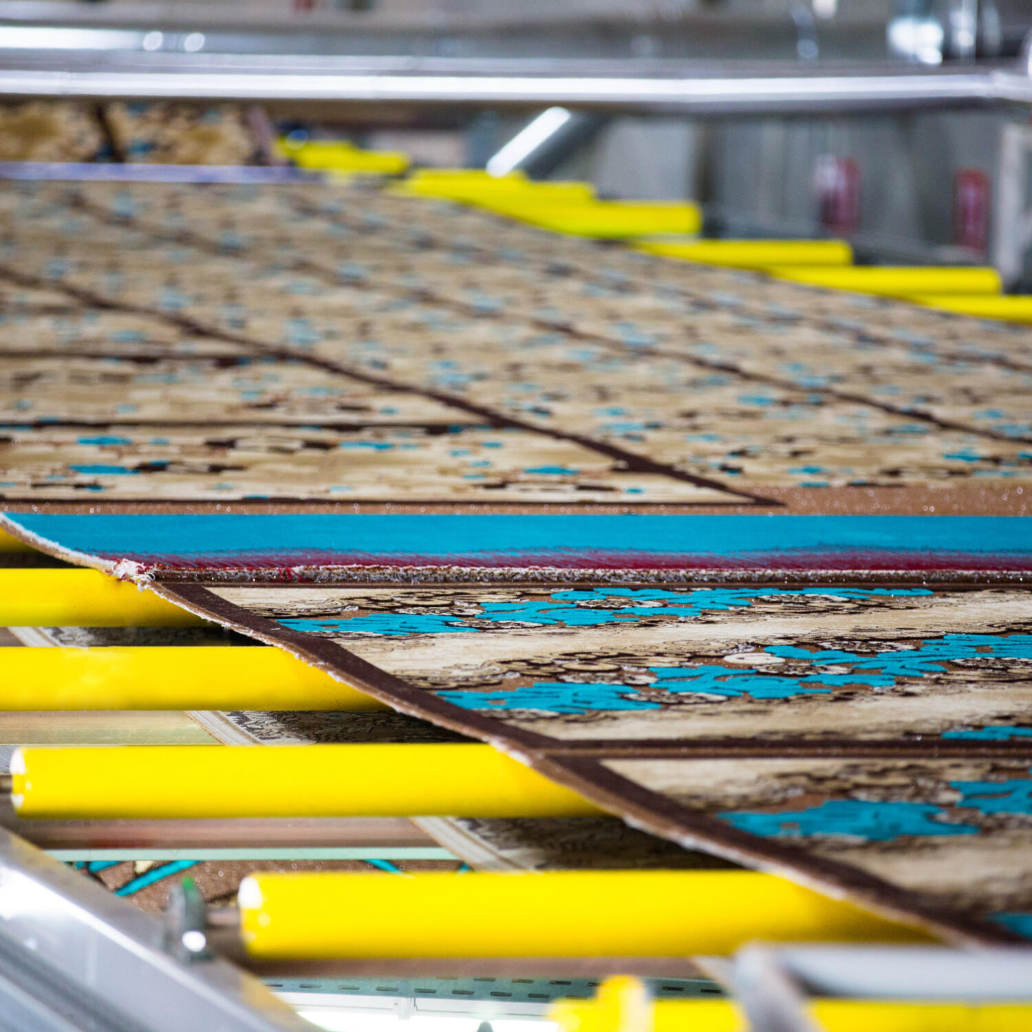 Back coating machine for woven carpets | Bejimac